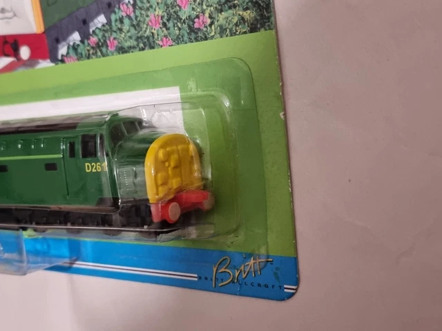 THOMAS THE TANK & Friends ERTL THE DIESEL D261 TRAIN DIECAST NEW AND ...