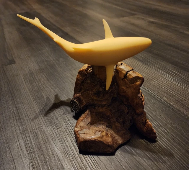 VINTAGE JOHN PERRY White Shark Sculpture Drift Wood Burl Wood Base $10. ...