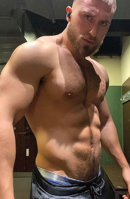 MUSCULAR SHIRTLESS MALE Bearded Hairy Chest Sexy Male Beefcake PHOTO 4X6 B2306 £3.74 - PicClick UK