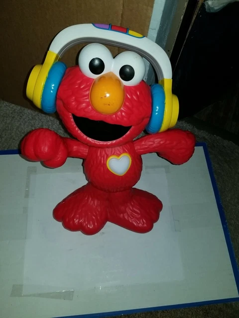SESAME STREET - Lets Dance Elmo wearing Headphones - Sings & Dances ...