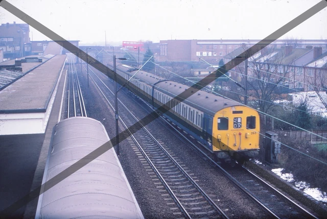 RAILWAY LOCOMOTIVE 35MM Slide – Class 302 Emu At Elm Park 1983 £1.99 ...