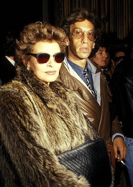 ACTRESS RAQUEL WELCH and husband Andre Weinfeld 1987 OLD PHOTO 3 EUR 6 ...