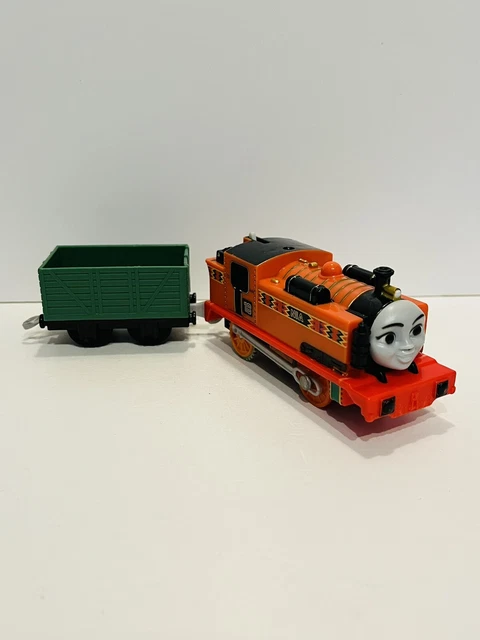 NIA AND WAGON thomas the tank engine & friends trackmaster battery ...