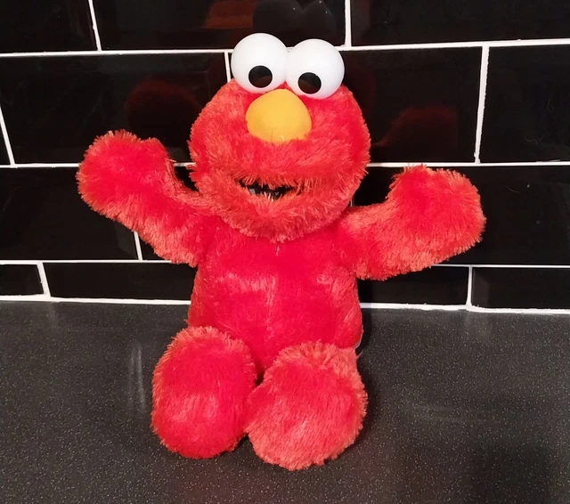 SESAME STREET TICKLE Me Elmo Laughing Vibrating Interactive Soft Plush ... SESAME STREET TICKLE Me Elmo Laughing Vibrating Interactive Soft Plush ...