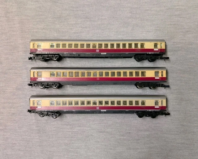 RAKE OF THREE vintage Arnold Rapido West German DB 1st class coaches (N ...