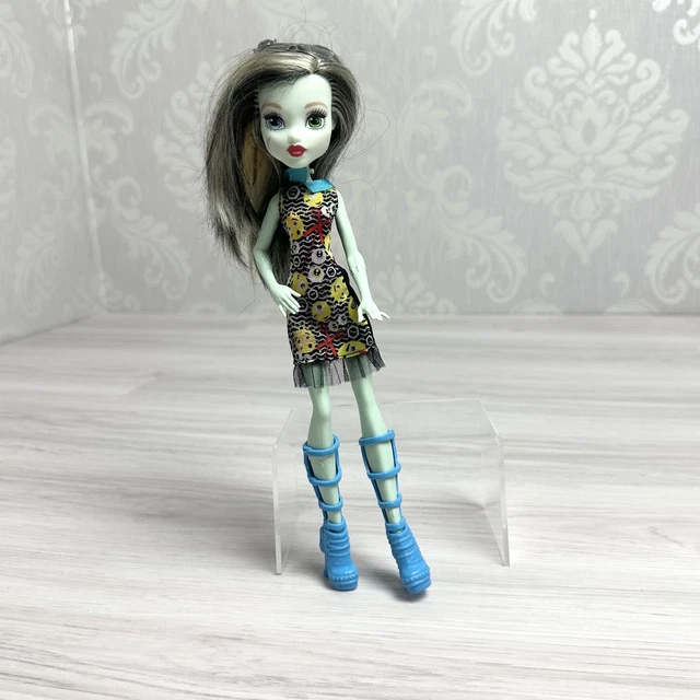 MONSTER HIGH DOLL Frankie Stein Emoji Original Outfit Shoes Sunglasses ...