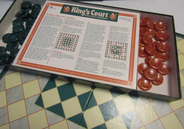 KING'S COURT THE Original Game Of Super Checkers 1989 Golden Board Game ...