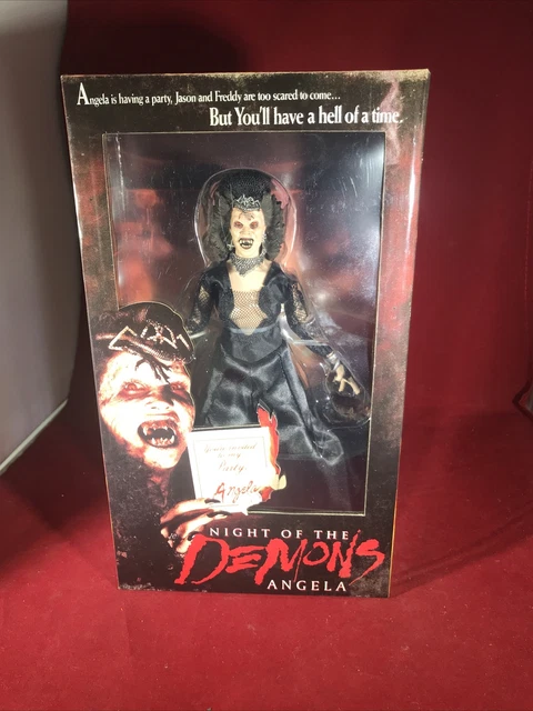 NECA SCREAM FACTORY Night of the Demons Retro Vestida Angela ¡NUEVO ...