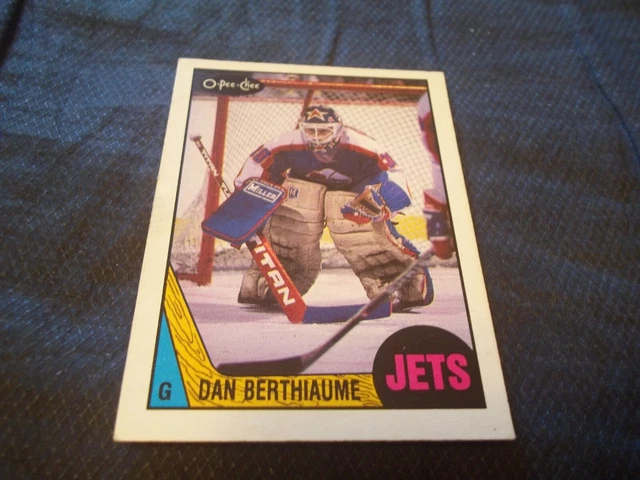 1987-88 OPC O-PEE-CHEE #217 Dan Berthiaume recrue Jets - pauvre/juste ...