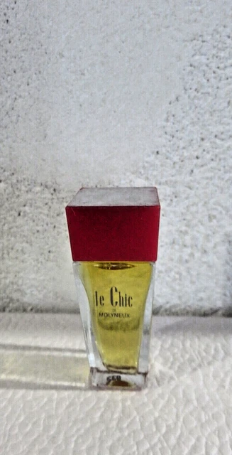 ANCIENNE MINIATURE DE Parfum Molyneux Le Chic Edp 5Ml (Rare) EUR 3,50 ...