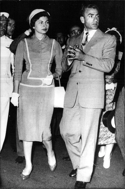 MOHAMMAD REZA PAHLAVI and his wife Farah Pahlavi - Vintage Photograph ...