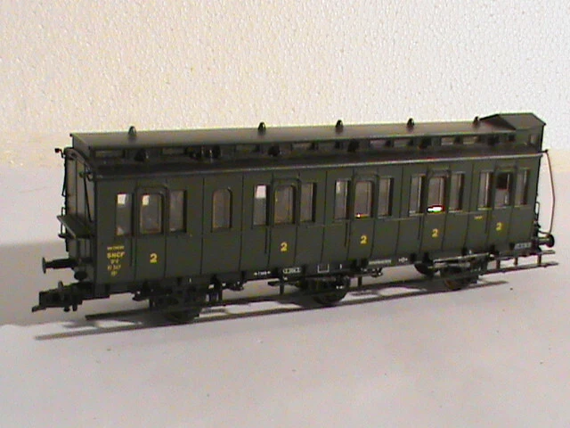 VOITURE VOYAGEURS HO ROCO/VOIT A PORTIERES LATERALES SNCF 2C/ 3 ESSIEUX ...