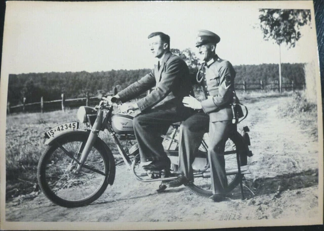 GERMAN PHOTO WW2 WWII ARCHIVE : POLIZEI Régiment av MOTO ** WANDERER 11 ...