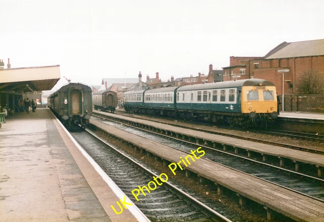 RAILWAY PHOTO 6X4 Class 120 DMU at Lincoln St Marks 12.29 to Crewe 30/3 ...