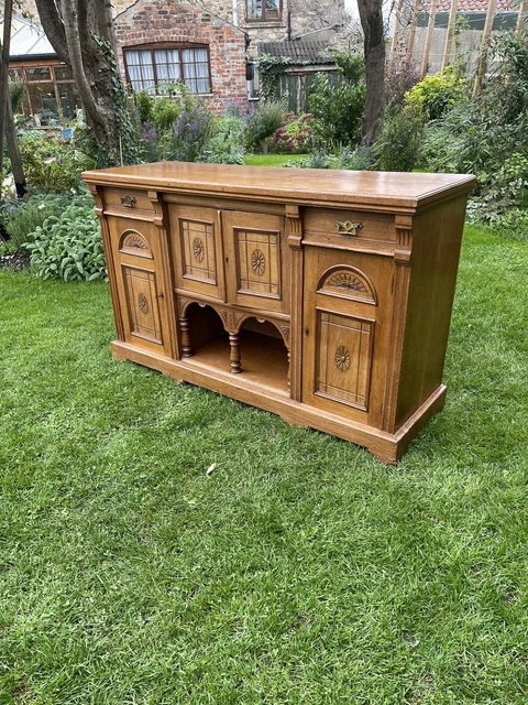OAK ARTS AND Crafts Antique Solid Oak Sideboard Gothic Carved £295.00 - PicClick UK