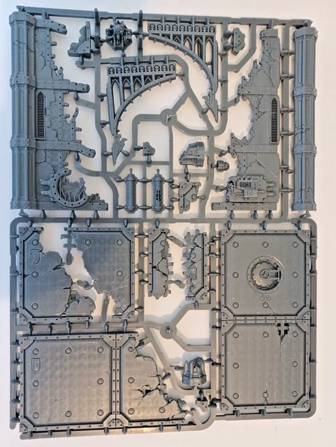 BASILICANUM TERRAIN SPRUE B-Sector Imperialis-Sanctum-Floor-Column ...