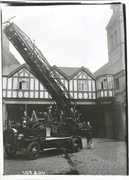 BIRMINGHAMS NEW MOTOR fire escape on a fire engine Birmingham OLD PHOTO ...