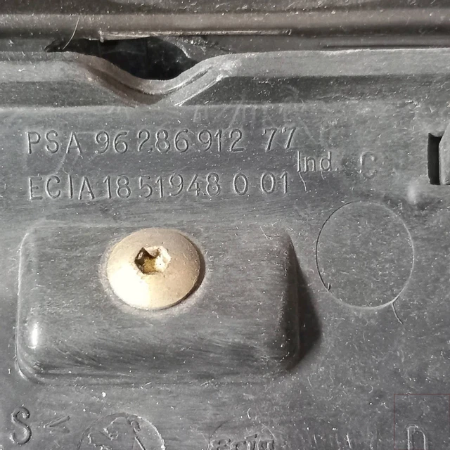 GRILLE POUR PEUGEOT 206 1.6 16V C C 1998-2009 828be0 7804H5 EUR 60,00 ...