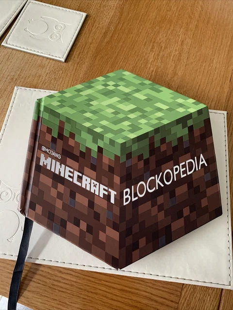 MINECRAFT: BLOCKOPEDIA: AN Official Minecraft Book from Mojang by ...