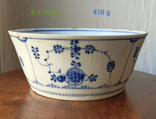 A 18TH CENTURY Limbach blue fluted pattern porcelain bowl porcelaine ...
