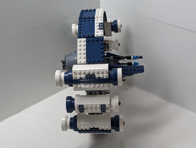 LEGO STAR WARS Jedi Starfighter with Hyperdrive Booster Ring (7661) $76 ...