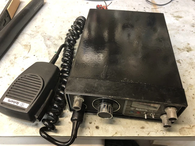 VINTAGE ROBERTS RCB-55 Transceiver CB Car Radio Japan, w/ Mic Partially ...