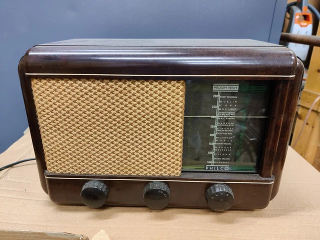 VINTAGE PHILCO A535B [Mk.2?] brown Bakelite valve radio [#88] NO REAR ...