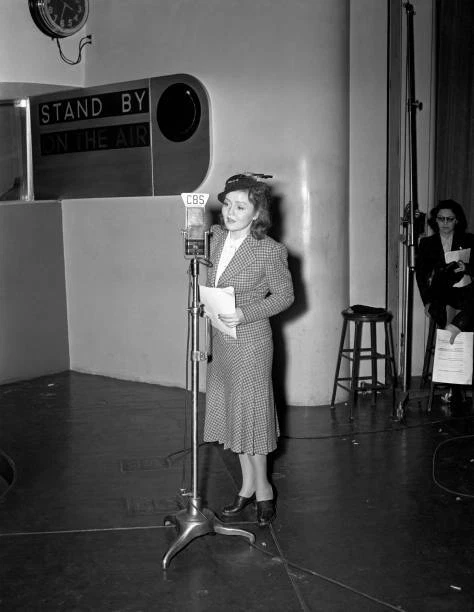 NANCY CAROL IN the program The Pursuit of Happiness 1 Old TV Radio ...