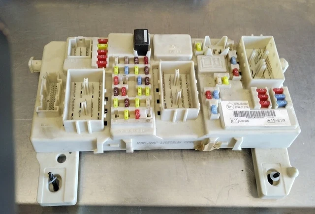 FORD KUGA MK1 Body Control Module Fuse Box Bcm 7M5T-14A073-Jg 2008 ...