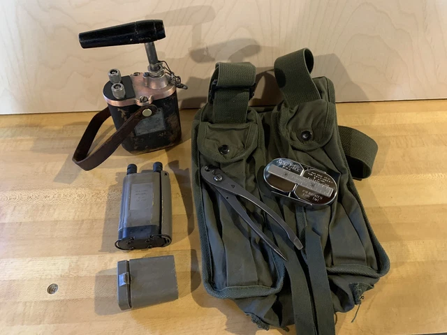 AUTHENTIC U.S. ARMY Vietnam Era Demolition Kit EUR 369,82 - PicClick FR