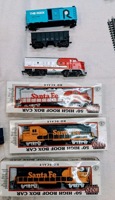 VINTAGE LOT 100+ Piece HO Scale Trains Locomotive Tanker Mixed ...