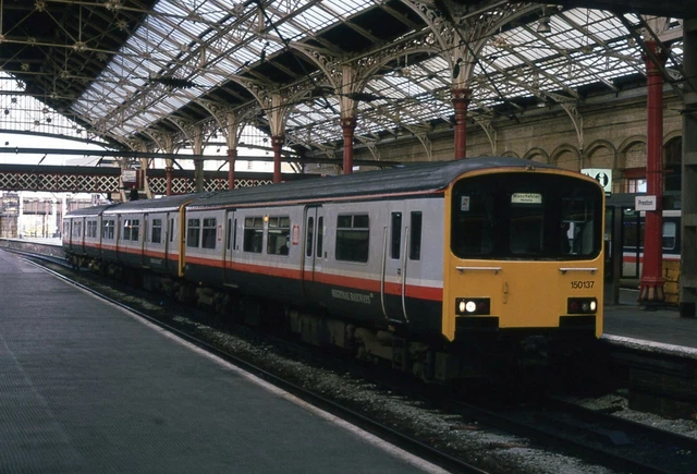 BRITISH RAIL 150137 Class 150 Sprinter DMU Railway Photo £1.05 ...