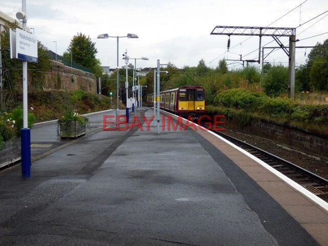 PHOTO POLLOKSHIELDS East Railway Station Scotrail Class 314 Train ...