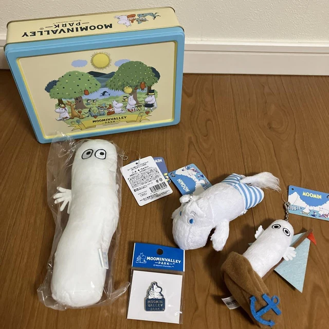 MOOMIN GOODS LOT Peluche mascotte pin badge Hattifatteners EUR 61,61 ...