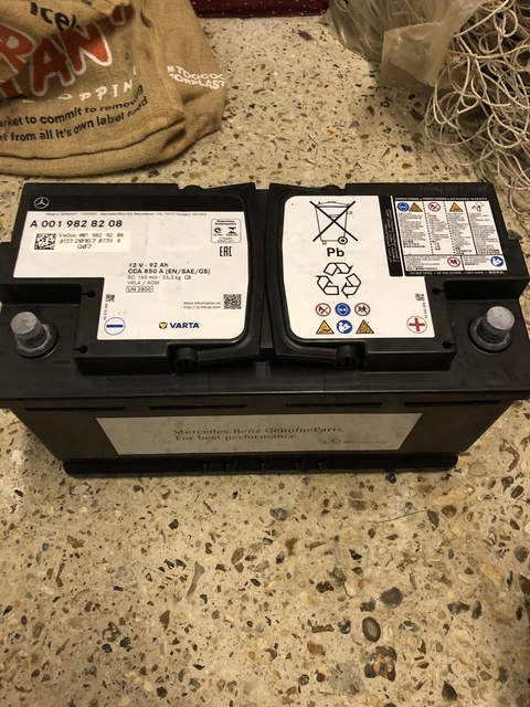 GENUINE MERCEDES-BENZ CAR/VAN Battery A0019828208 12V Cca 92Ah £40.00 ...