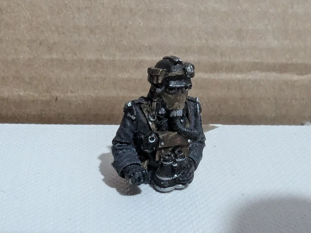 WARHAMMER 40K Forge World Death Korps Tank Crew Commander Imperial ...