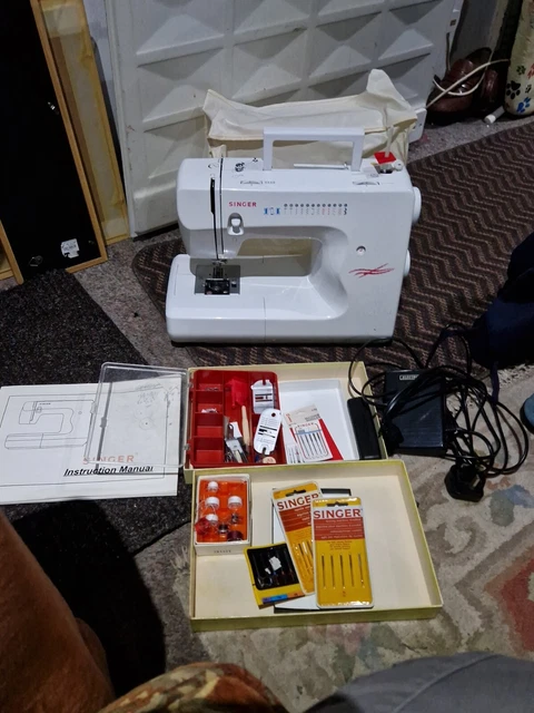 SINGER 3709 A sewing machine Fully Working EUR 86,24 - PicClick IT