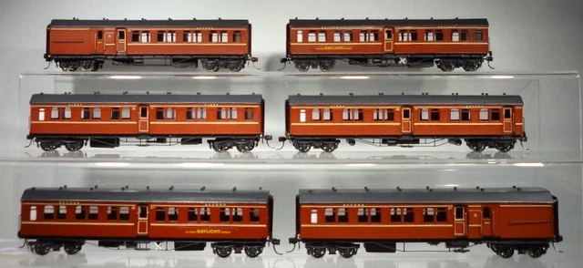 STEPHEN JOHNSON MODELS RTR HO NSWGR Six Car South Coast R Set #109 Code ...