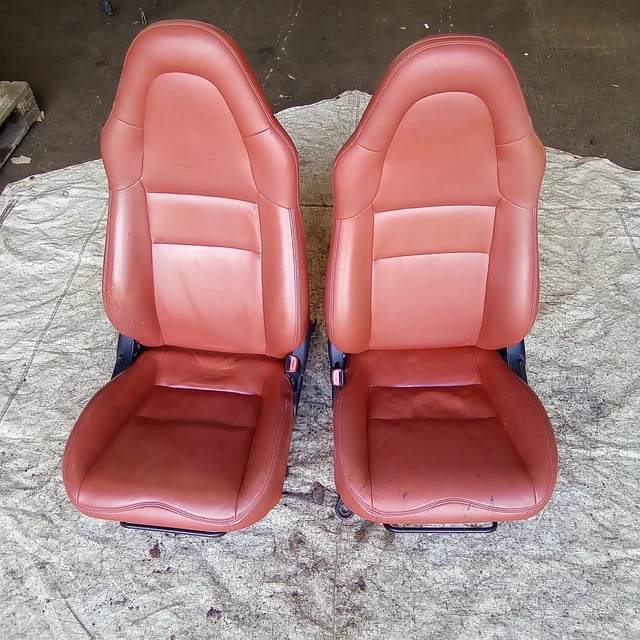 TOYOTA MR2 ROADSTER Mk3 1999-2007 PAIR Facelift Red Leather Tombstone ...