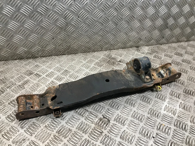 MITSUBISHI L200 2.5DI-D 2006-2014 Crossmember Chassis Frame 5000A250 £ ...