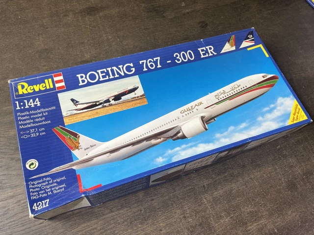 REVELL 4217 BOEING 767-300ER Gulf Air/BA / Maßstab 1:144 Modellbausatz ...
