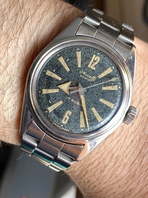 MUSETTE RESIST SKIN diver watch, patina vintage watch montre ancienne ...