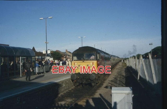 ORIGINAL 35MM SLIDE CLASS 47 LOCO NO 47772 AT SALTBURN STATION 6/00 EUR ...