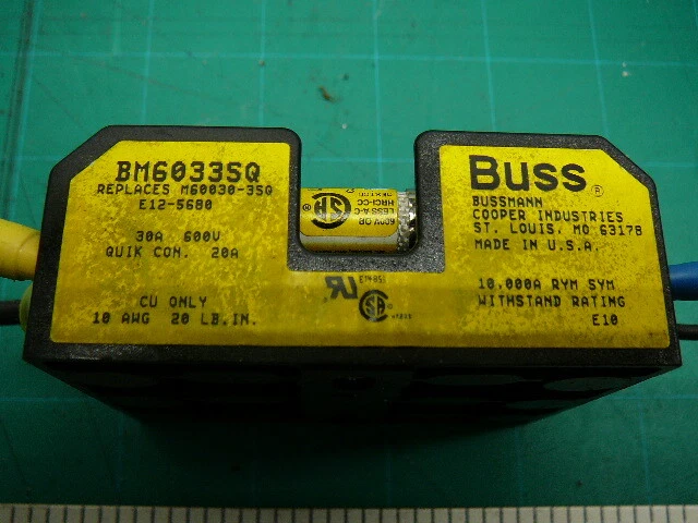 SUPPORT DE FUSIBLE BUSSMANN BM6033SQ 30A 600V Avec Fusibles LP-CC-30 ...