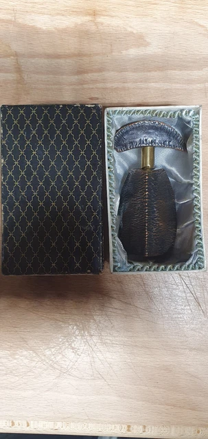 RARE CASSE NOIX à vis GES GESCHUTZT bronze de Vienne EUR 50,00 ...