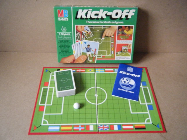 VINTAGE &KICK OFF& The classic football card game. By MB Games 1981 ...