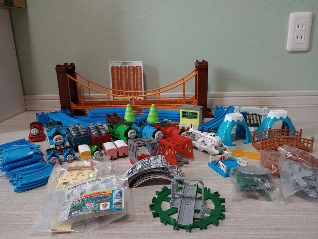 THOMAS & SEINE Freunde Kapsel Plarail Wackelbrücke großes Set Sammlung ...