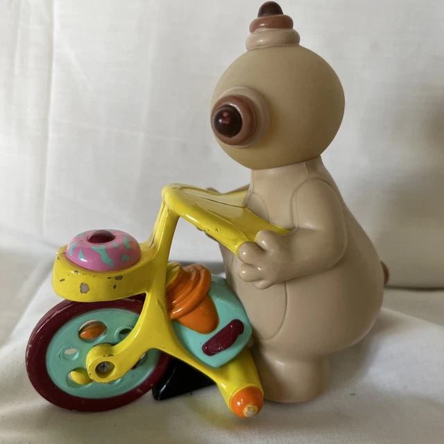 IN THE NIGHT Garden Push/Wheel Along Makka Pakka with Og Pog Bike/Trike Rare £9.99 - PicClick UK