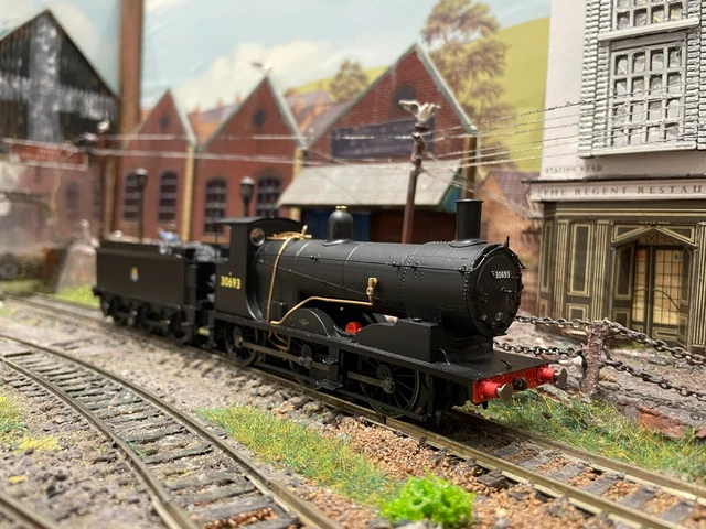 HORNBY R3240 EX-LSWR ex-Southern early-BR Drummond 700 Class 0-6-0 No ...