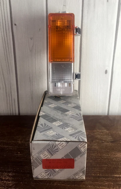 ALPINE RENAULT A310 - V6 - Feu Clignotant Droit Bicol Complet Seima ...